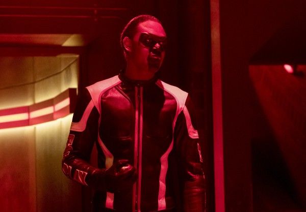 Crisis on Earth-X Images Reveal the CW Superhero Crossover