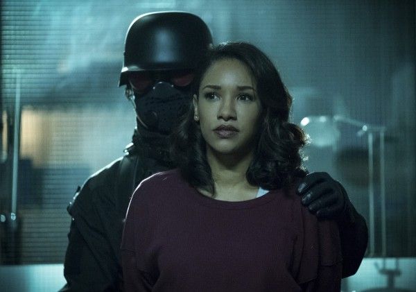 Crisis on Earth-X Images Reveal the CW Superhero Crossover