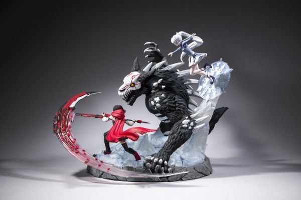 RWBY McFarlane Toys Statue: Weiss and Ruby Battle an Alpha Beowolf