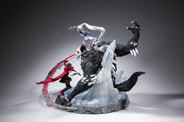 RWBY McFarlane Toys Statue: Weiss and Ruby Battle an Alpha Beowolf