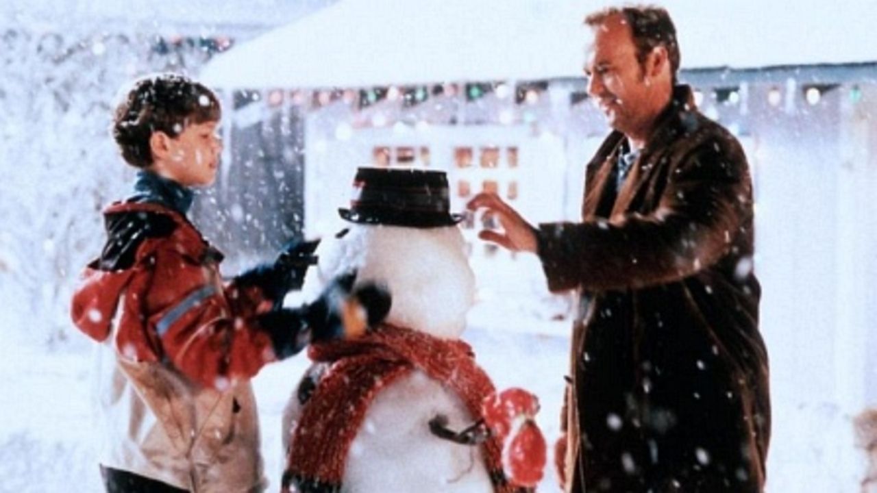 The Best Classic Christmas Movies on Streaming Right Now