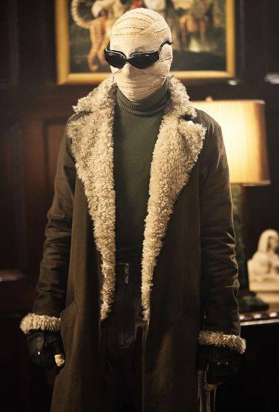 Doom Patrol EP Jeremy Carver on Casting and Supervillain Cockroaches