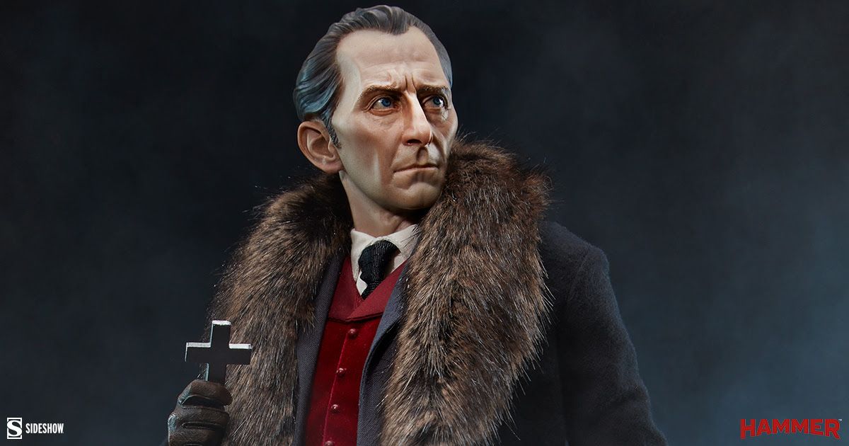Dracula and Van Helsing Getting Sideshow Collectibles Figures