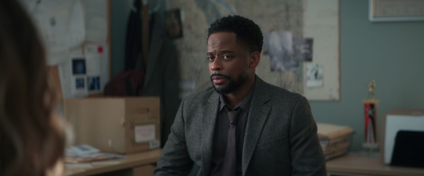 Kate Siegel Descends Into Dangerous Mind Games in First Hypnotic ...