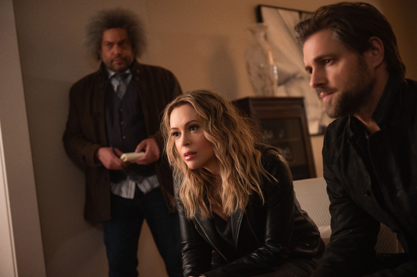 Brazen Trailer Reveals Alyssa Milano in Nora Roberts Netflix Thriller