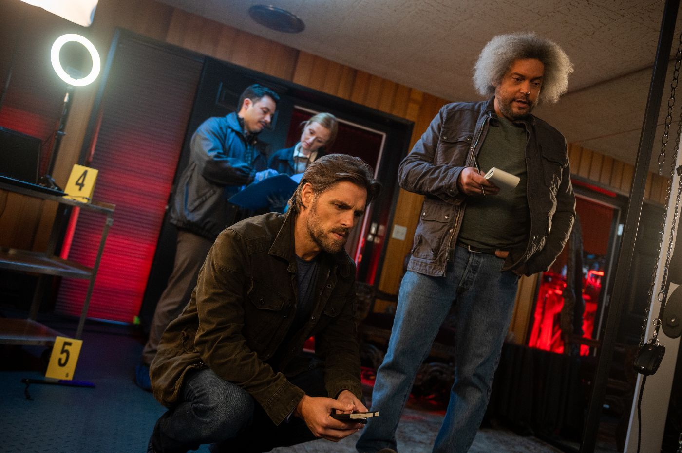 Brazen Trailer Reveals Alyssa Milano in Nora Roberts Netflix Thriller