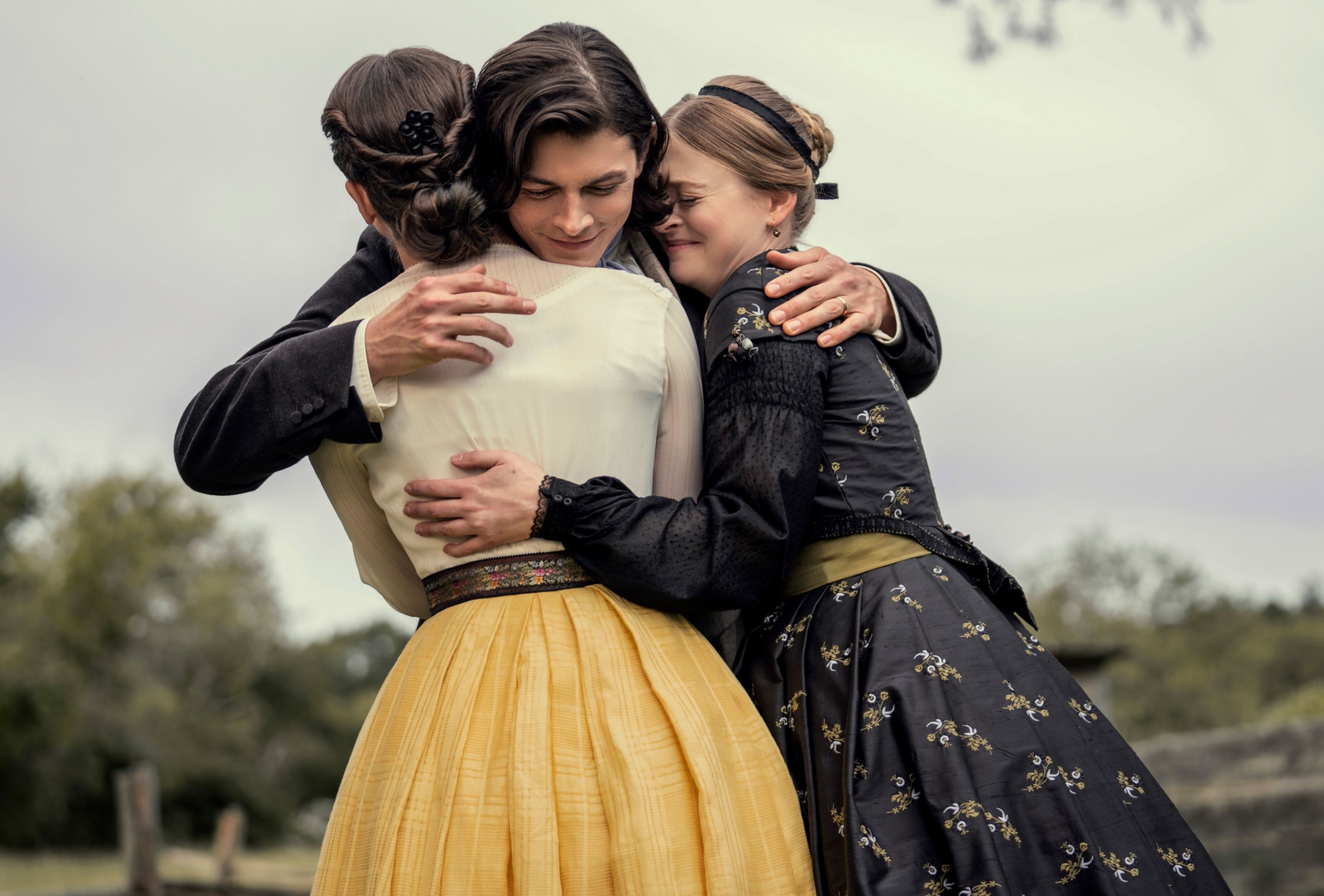 Dickinson Showrunner Alena Smith on Her Three-Season Plan, Directing ...