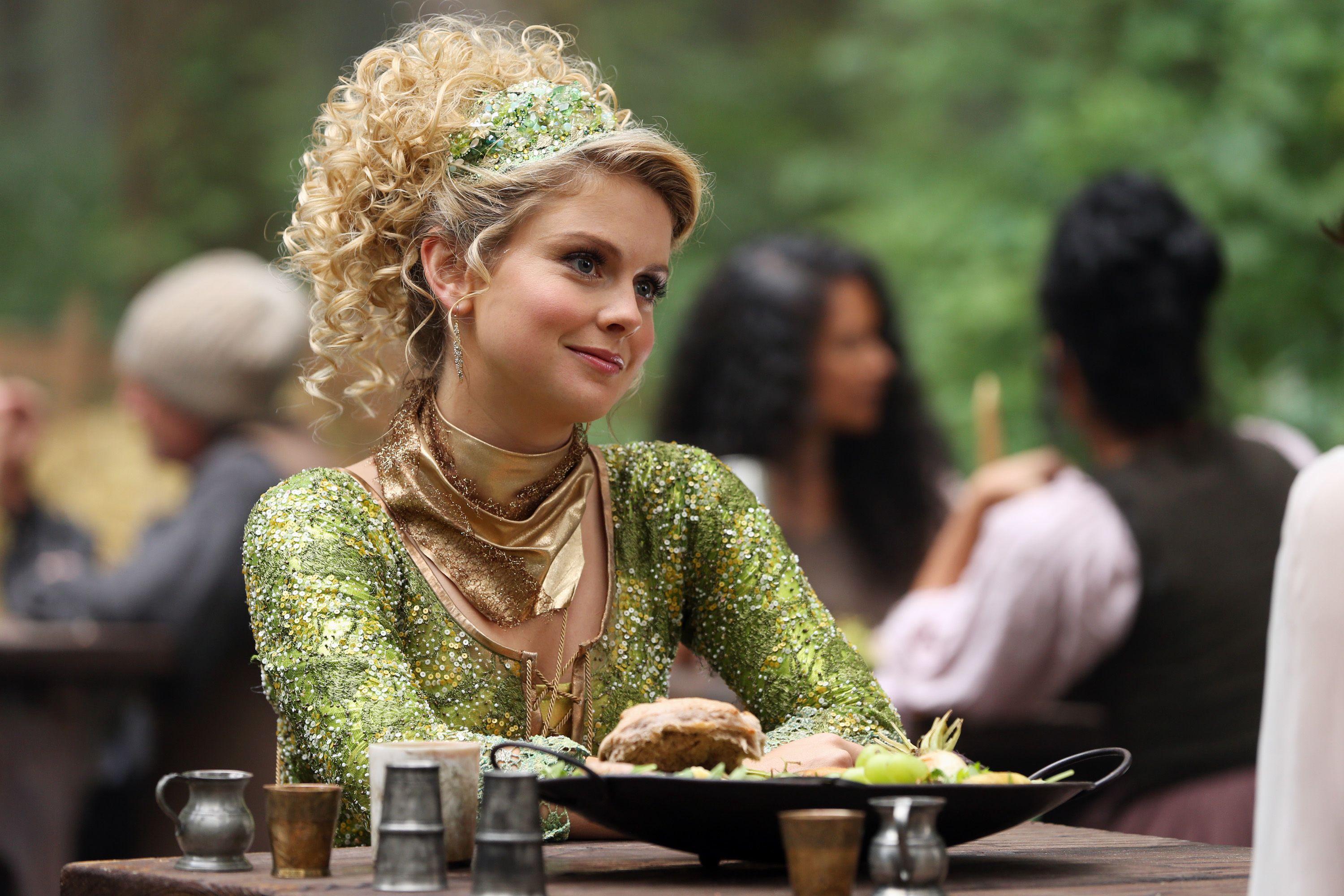 Rose McIver Highlights the Power of Once Upon a Time and iZombie Fans