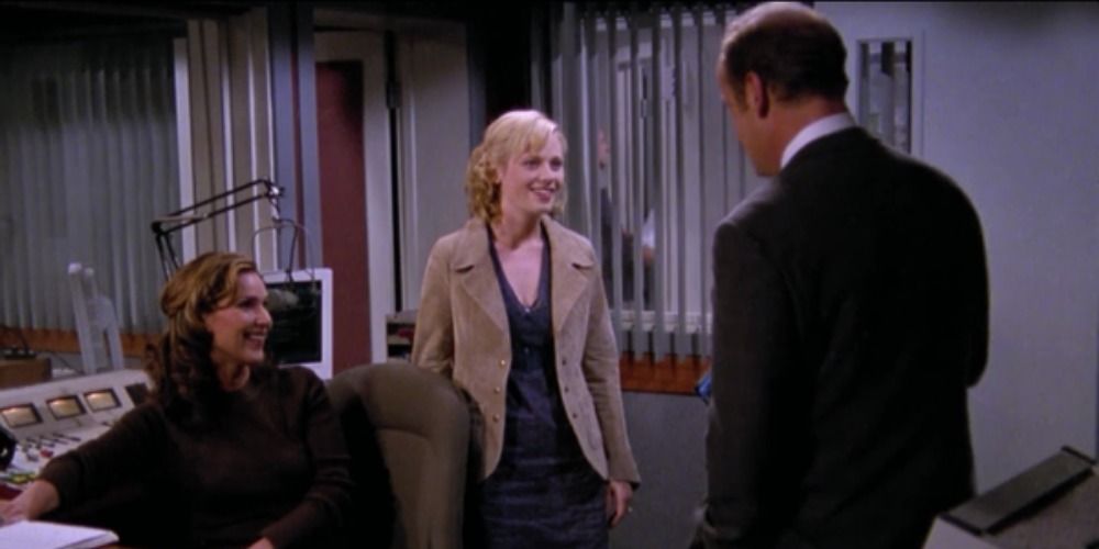 10 Stars You Didn't Know Were Extras In 90s Shows