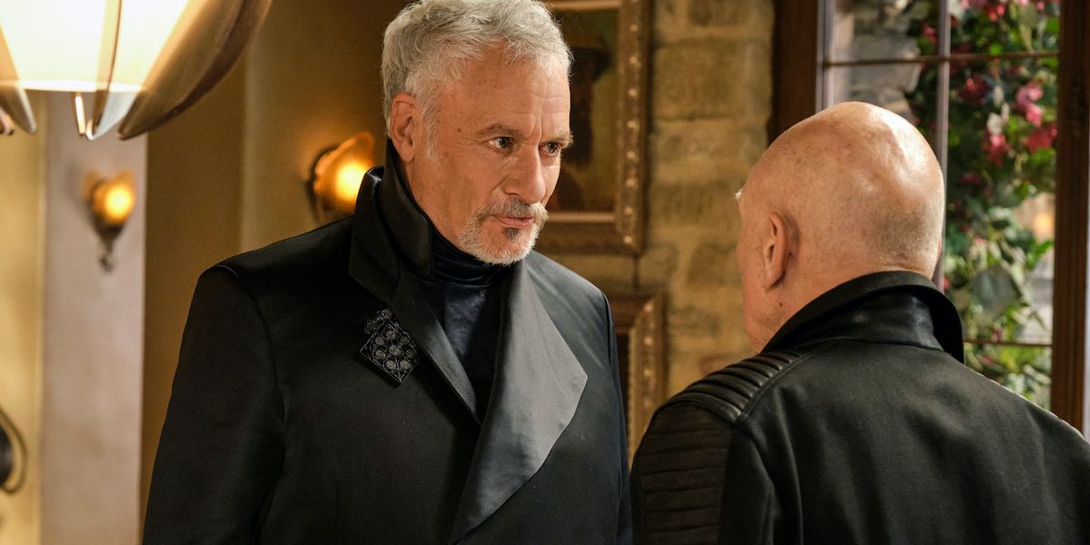 Star Trek: Picard: Who Is Q?