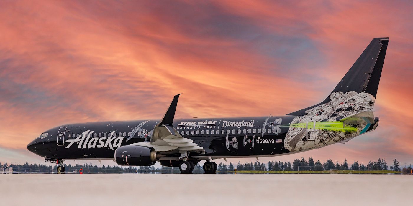 Disneyland, Alaska Airlines Unveil Star Wars: Galaxy's Edge Themed Plane