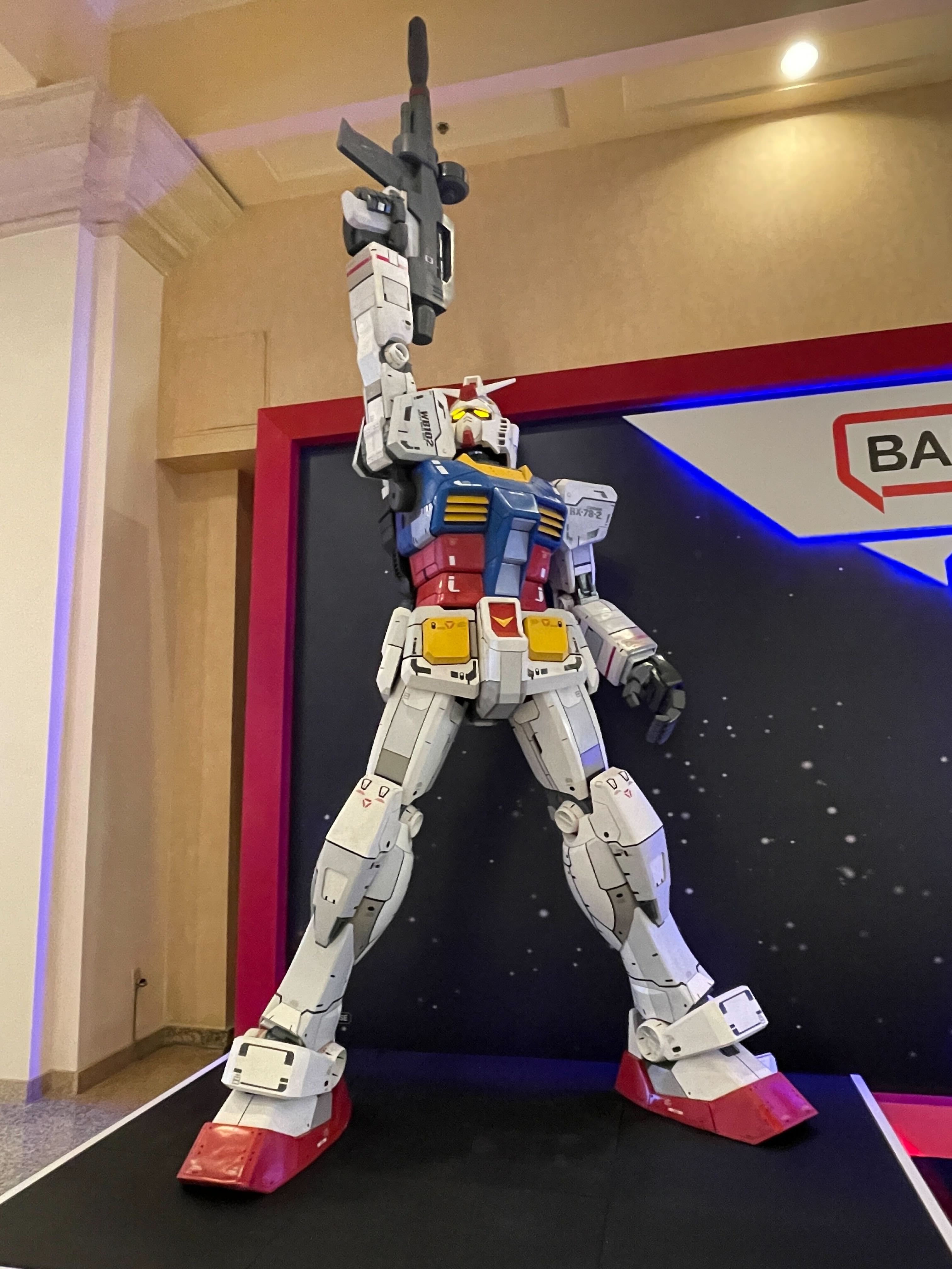 Giant Gundam Mobile Suit Statue Featured at Licensing Expo 2022