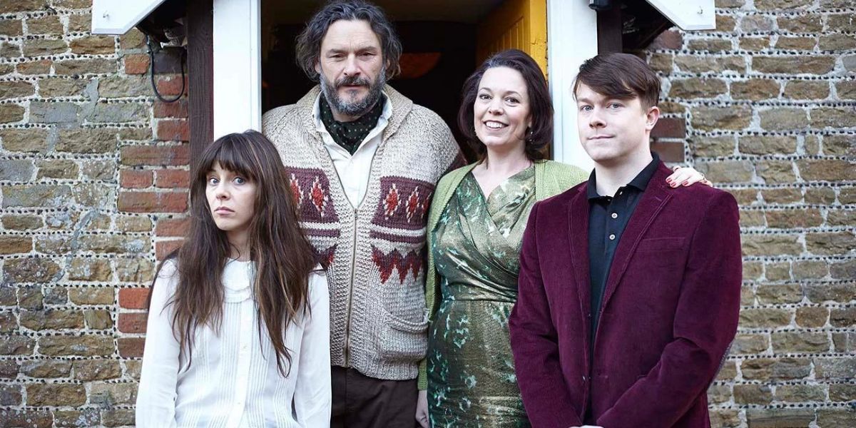 The Best British Comedy Series On Netflix Right Now