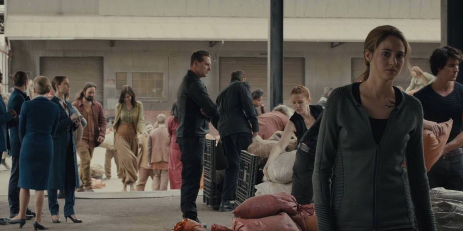 Too Good To Be True: 7 Movies That Show The Dangers of a Utopia