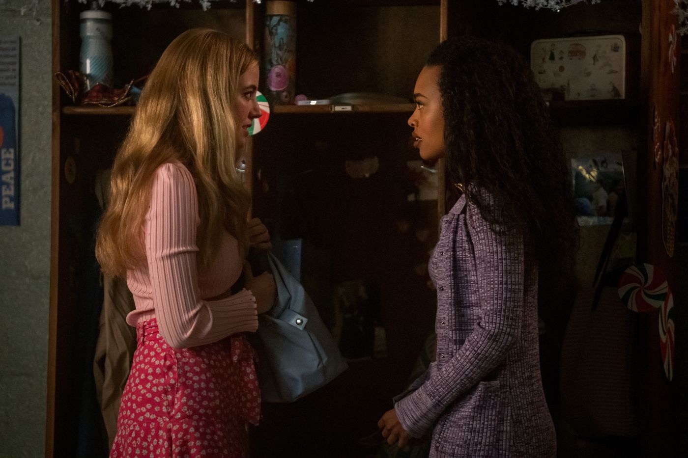 Pretty Little Liars: Original Sin: Why the Kelly or Karen Mystery Doesn ...