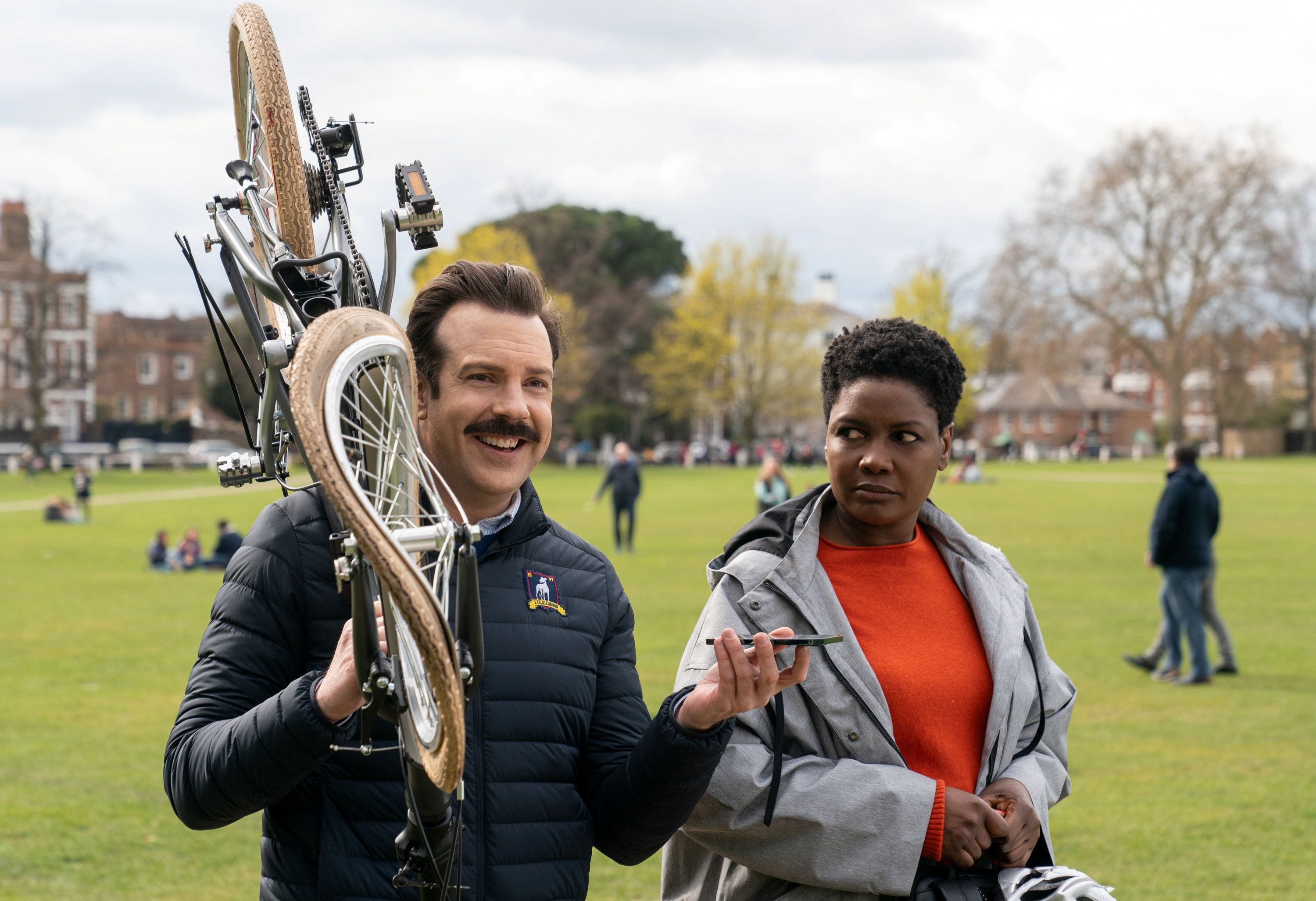 Ted Lasso: Sarah Niles on Her Emmy Nomination, Jason Sudeikis & The Sandman