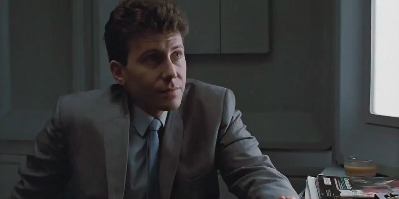 5 Movie Cowards We Despise (And 5 We Secretly Love Deep Down)