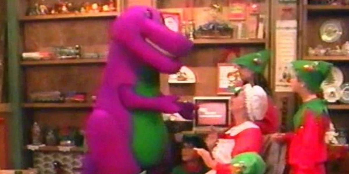 10 Best Portrayals of Mrs. Claus On Screen, From Goldie Hawn to Angela ...