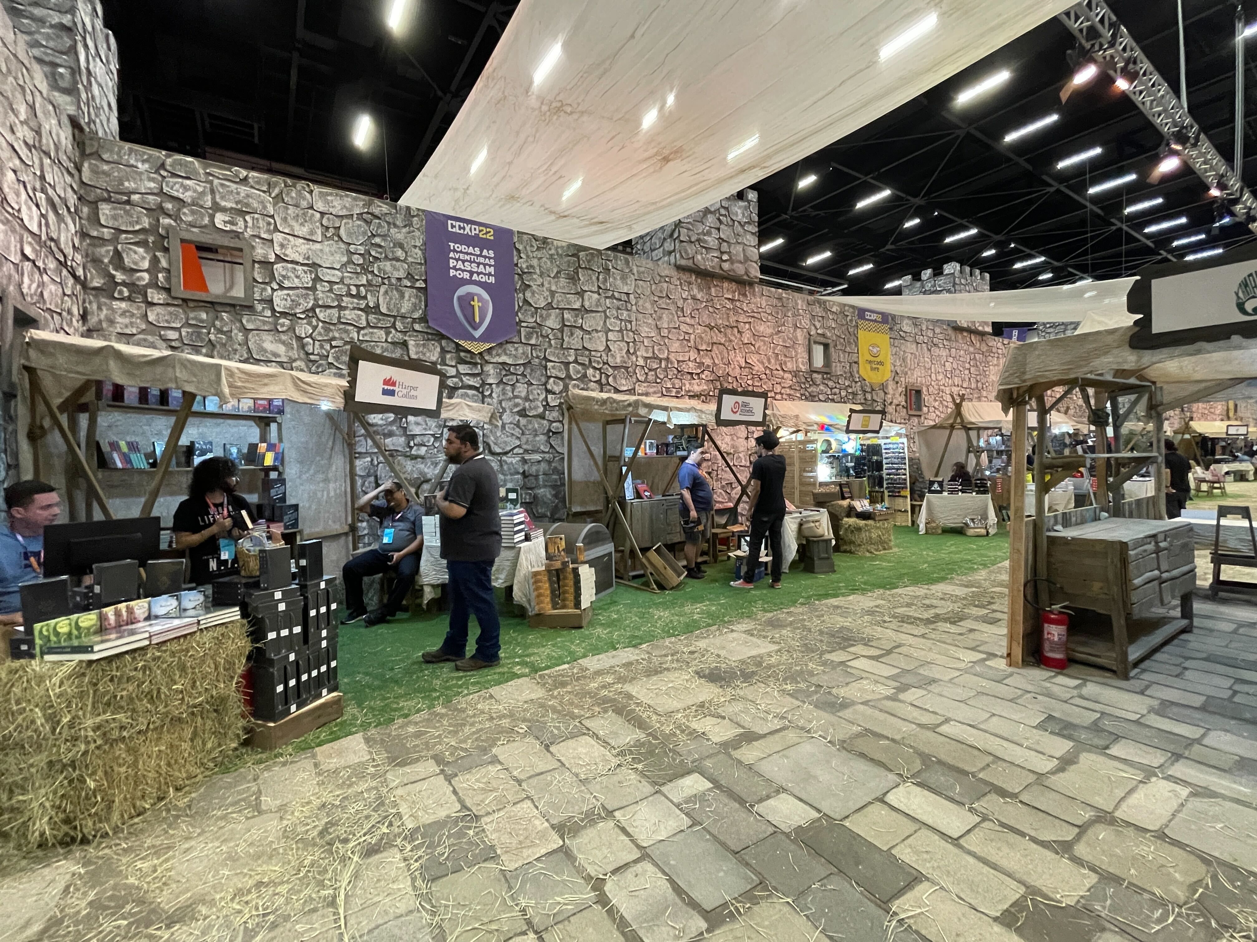 CCXP Constructs Massive Medieval Castle and Market on the Show Floor