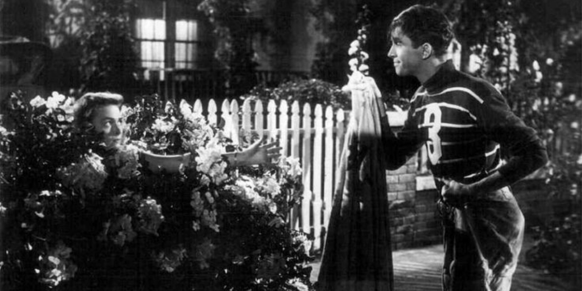 10 Classic Christmas Movie Moments That Are Actually Kind of Creepy