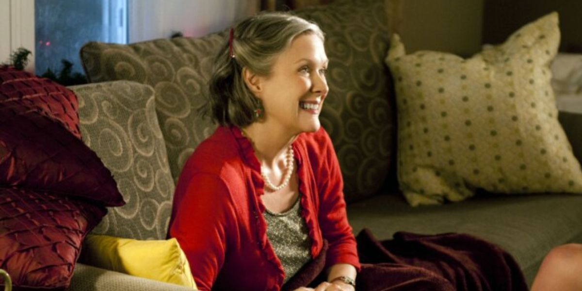 10 Best Portrayals of Mrs. Claus On Screen, From Goldie Hawn to Angela ...