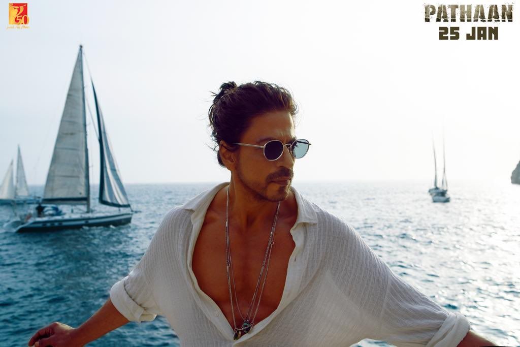 Shah Rukh Khan Commands The Seas In Fierce New Pathaan Image
