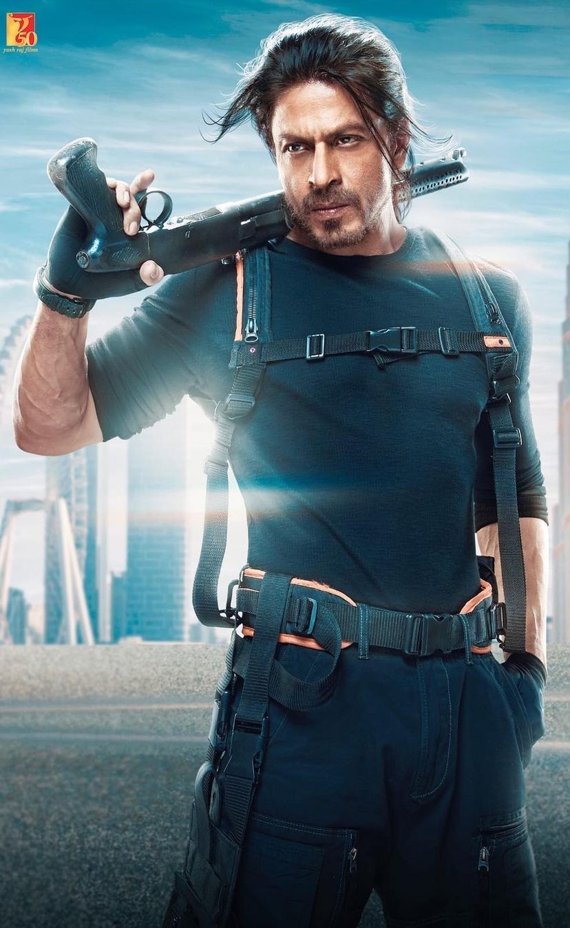 Pathaan Poster: Shah Rukh Khan Is Armed and Dangerous