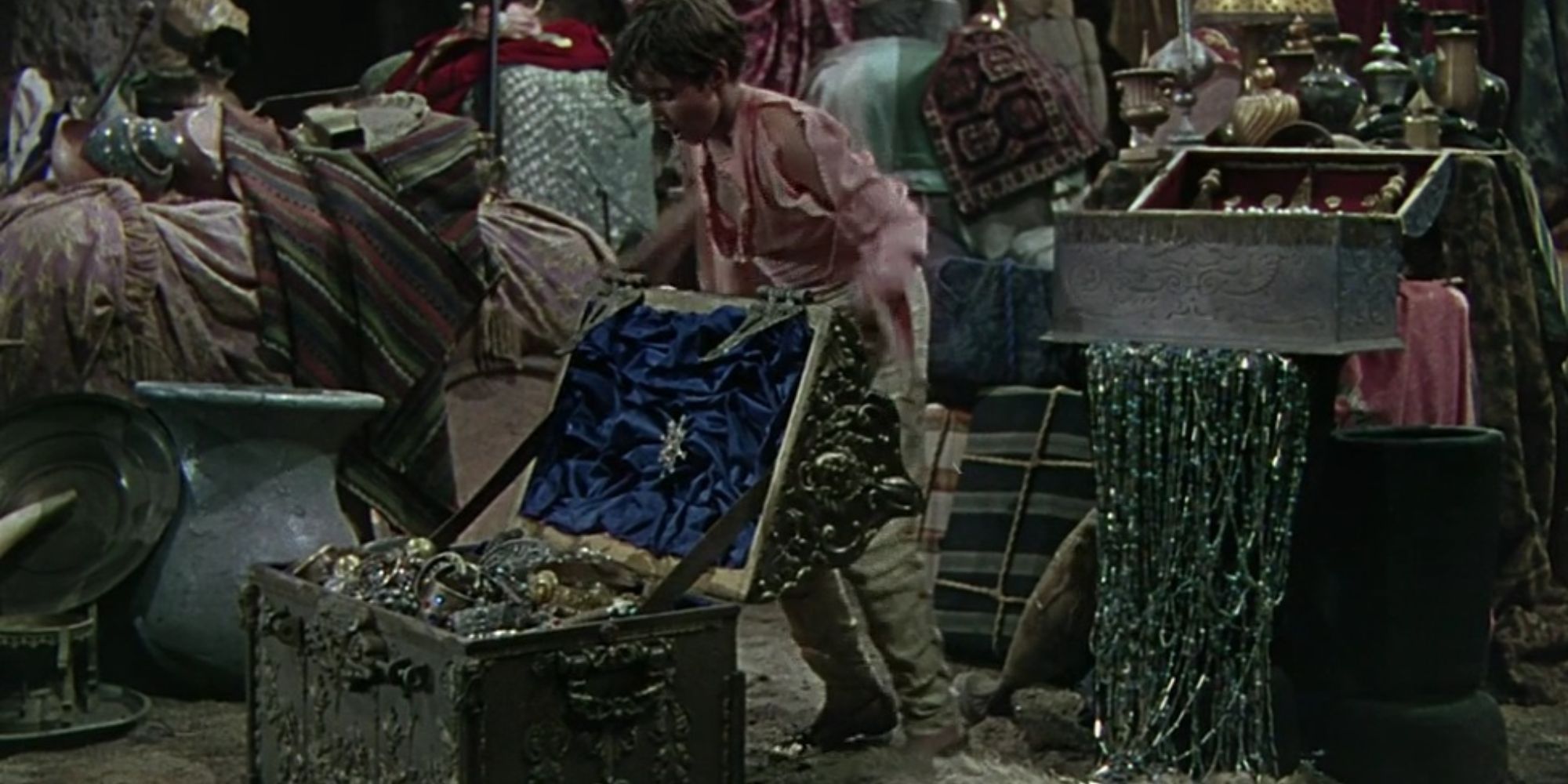 10 Fairy Tales With More Than 10 Adaptations, Ranked