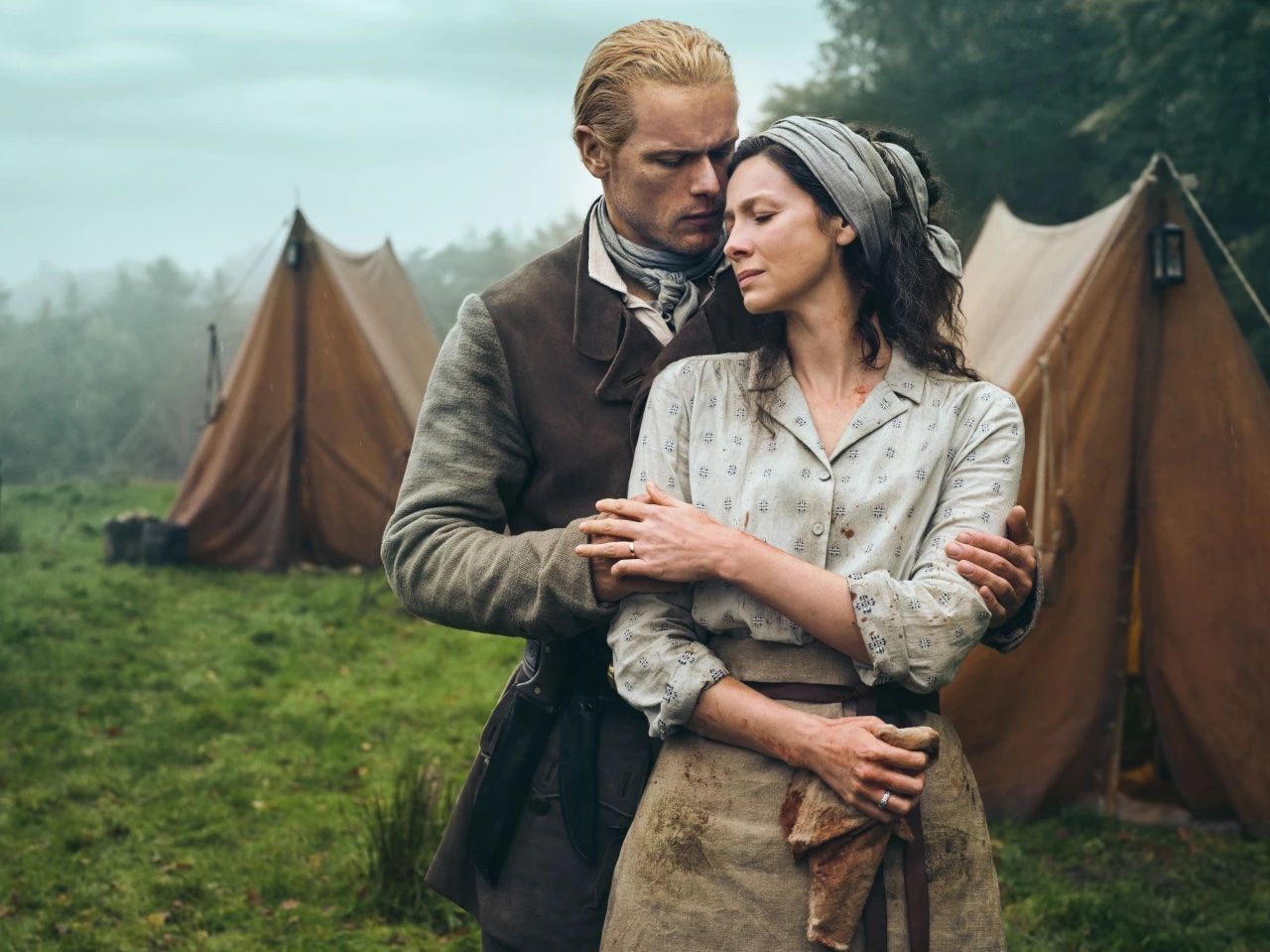 'Outlander' Season 7 Images: Claire and Jamie Take Center Stage