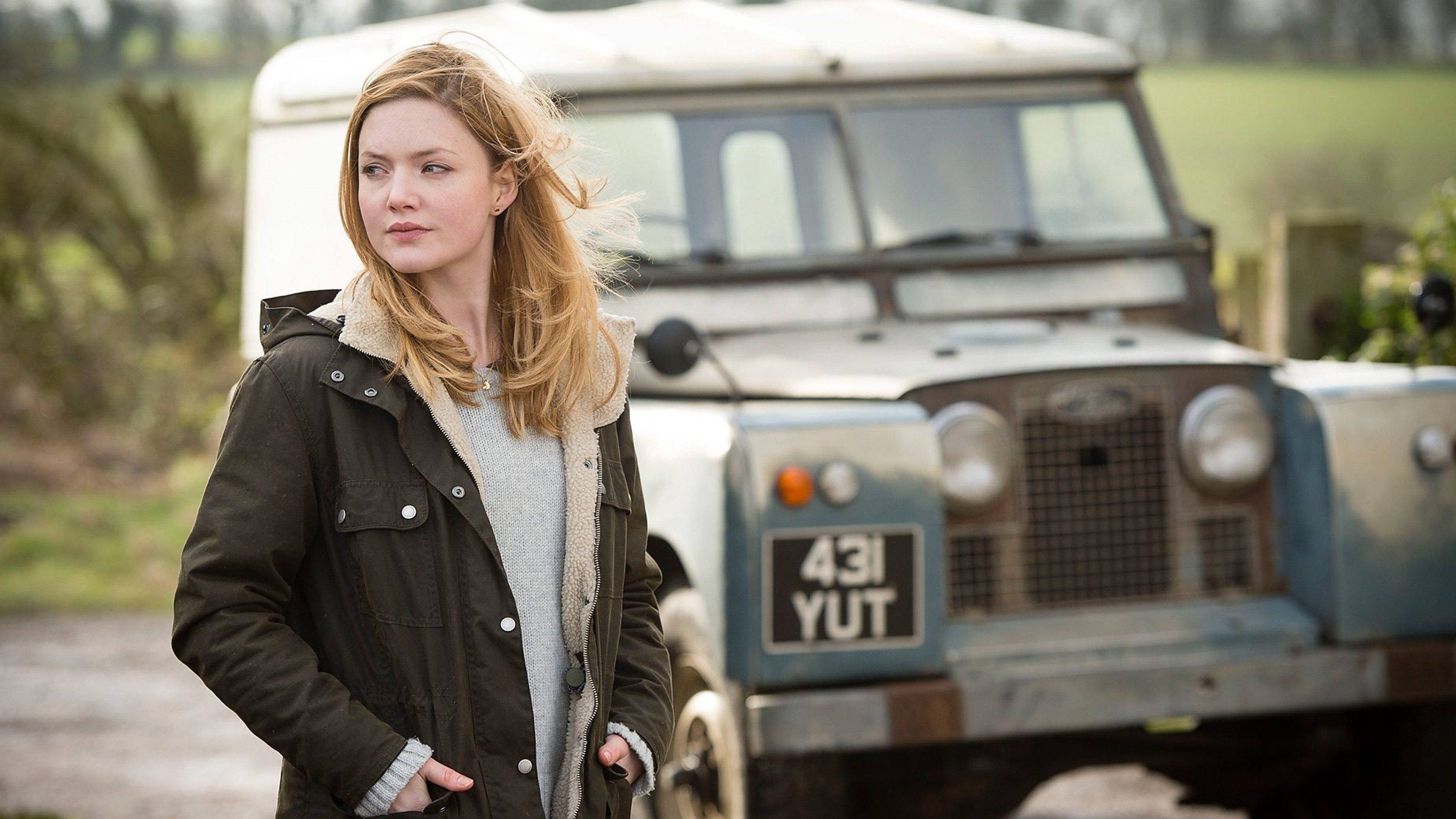 Bella Ramsey Adjusts to the Apocalypse in 'Impact Winter' Season 2 Clip