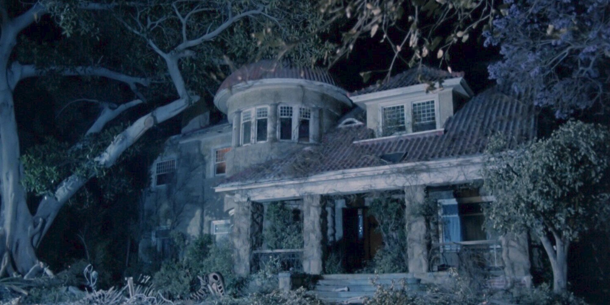 10 Underrated Monster Movies You Need to Watch, According to Reddit