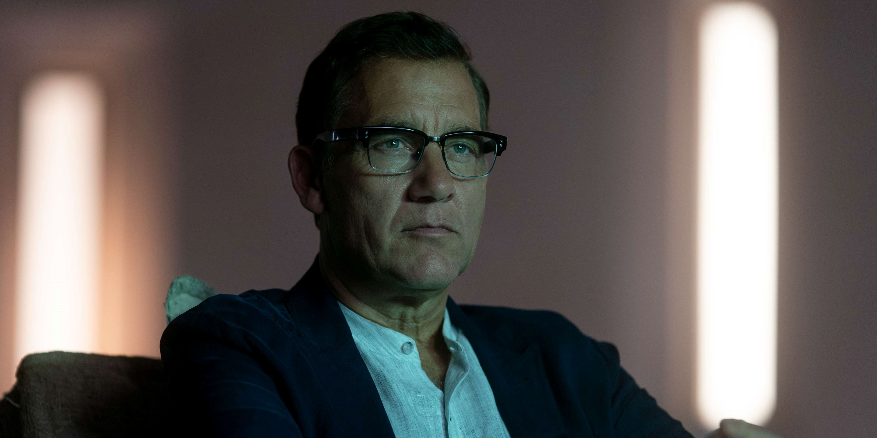 Clive Owen Isn’t the Techie His ‘Murder at the End of the World ...