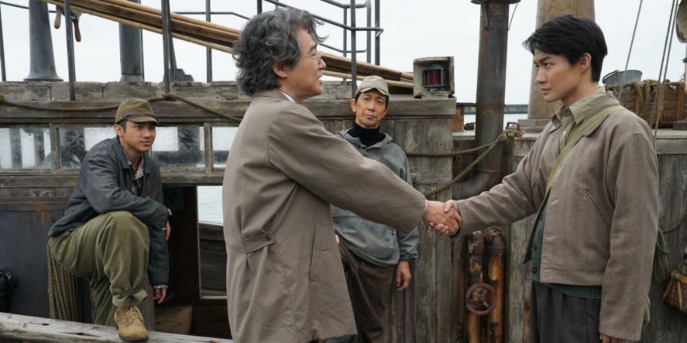 'Godzilla Minus One' Director Reveals 35 People Did 610 VFX Shots in 8 ...