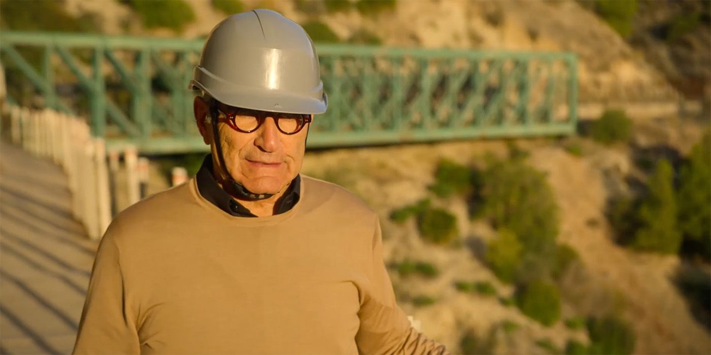'The Reluctant Traveler' Finale Sneak Peek - Eugene Levy Can't Look Down