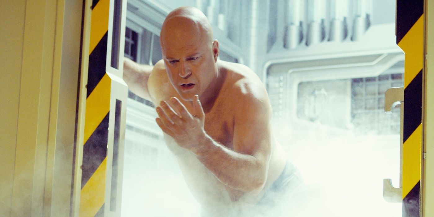 Michael Chiklis Muscle Michael Chiklis Joins GOTHAM STARBURST