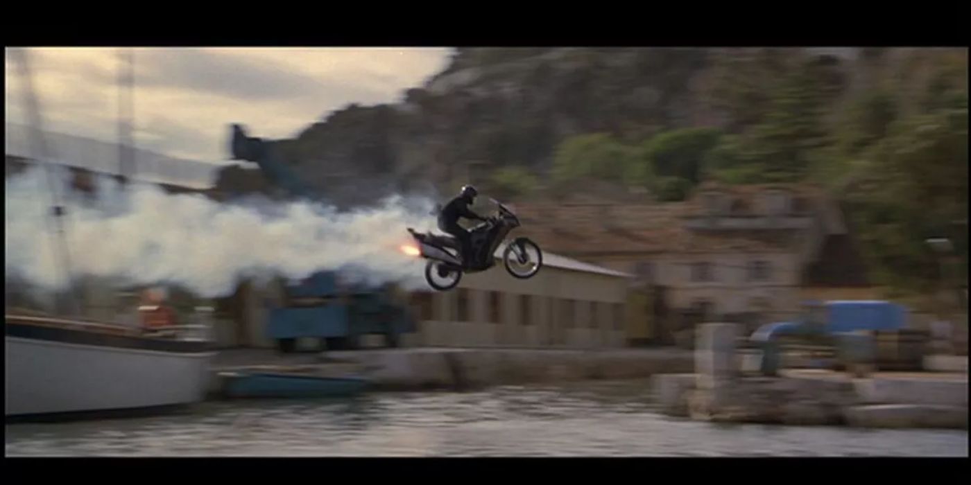 10 Most Impressive Stunts in ‘80s Movies, Ranked