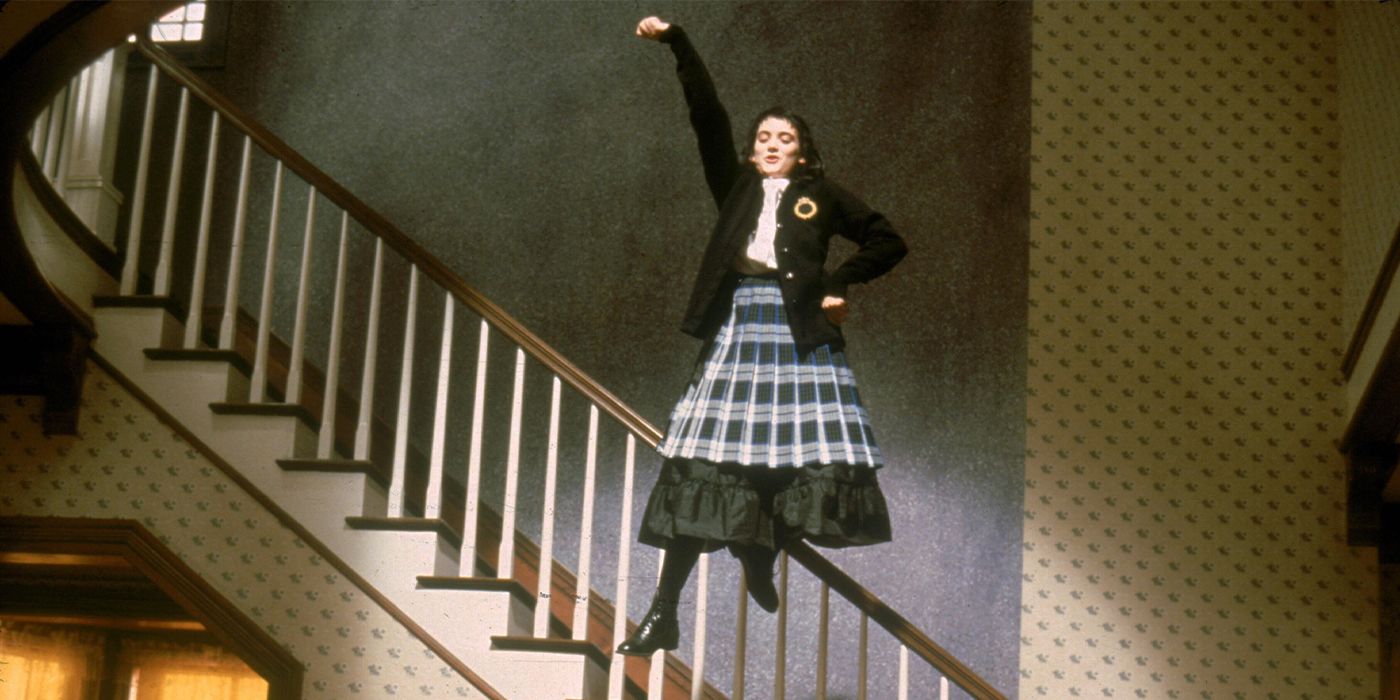 'Beetlejuice' Ending Explained - How Did Tim Burton Close His Spooky ...