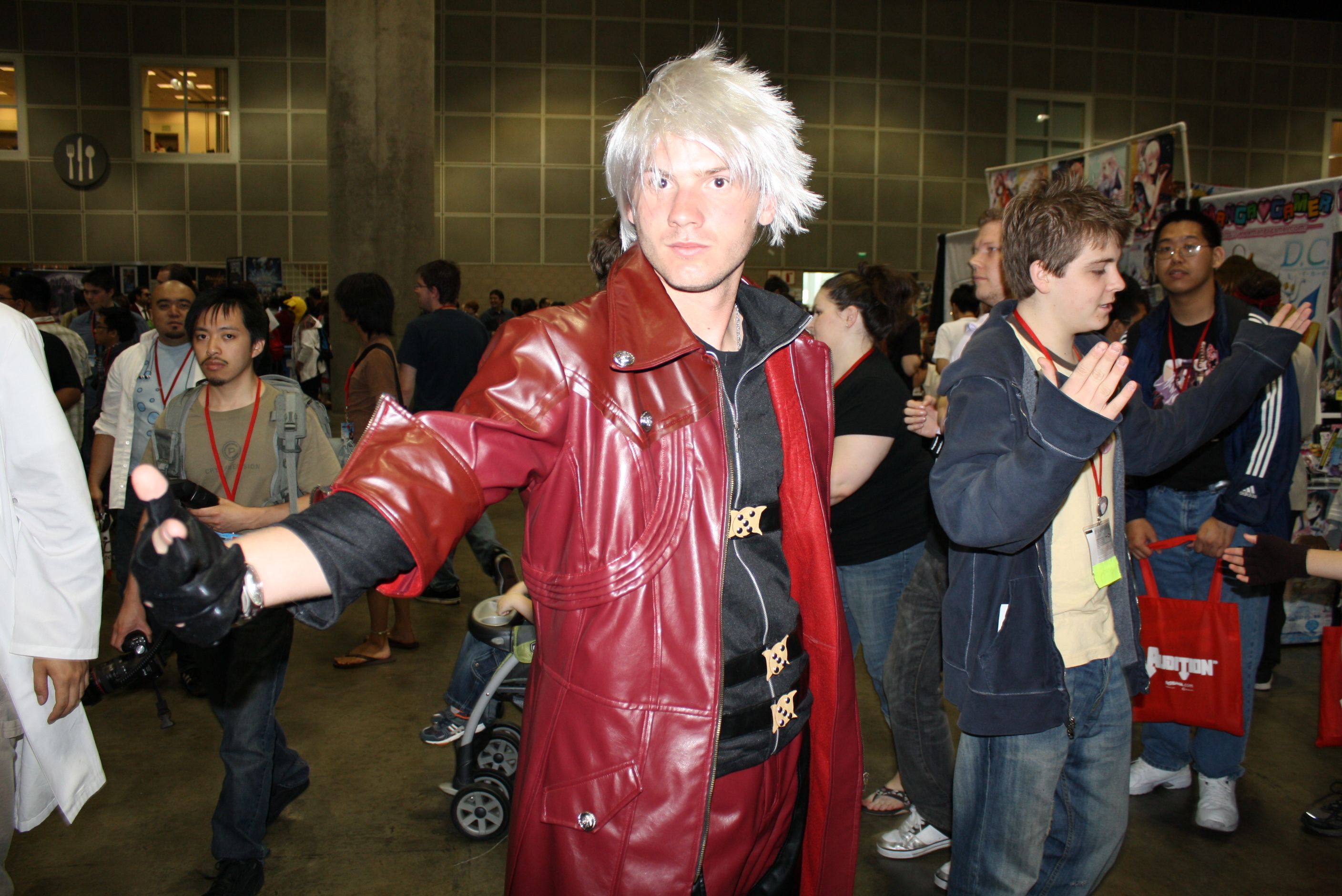Anime Expo 2010 Cosplay Images Pictures; People in Costumes Convention ...