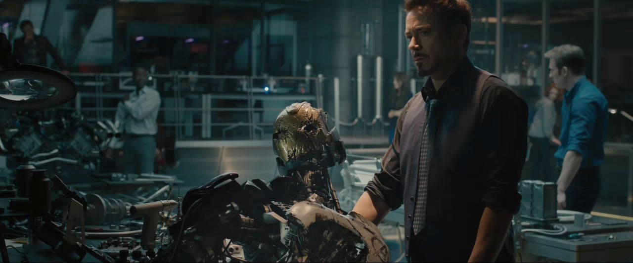 Avengers 2 Trailer Screengrabs Feature Ultron and Hulk
