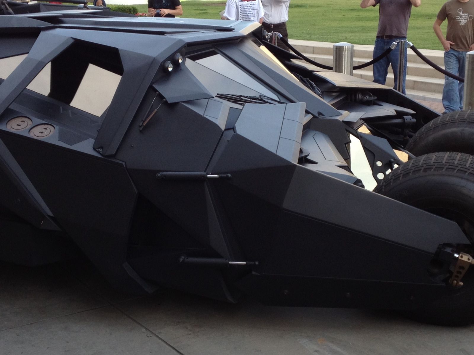 THE DARK KNIGHT RISES Tumbler and Bat-Pod Images