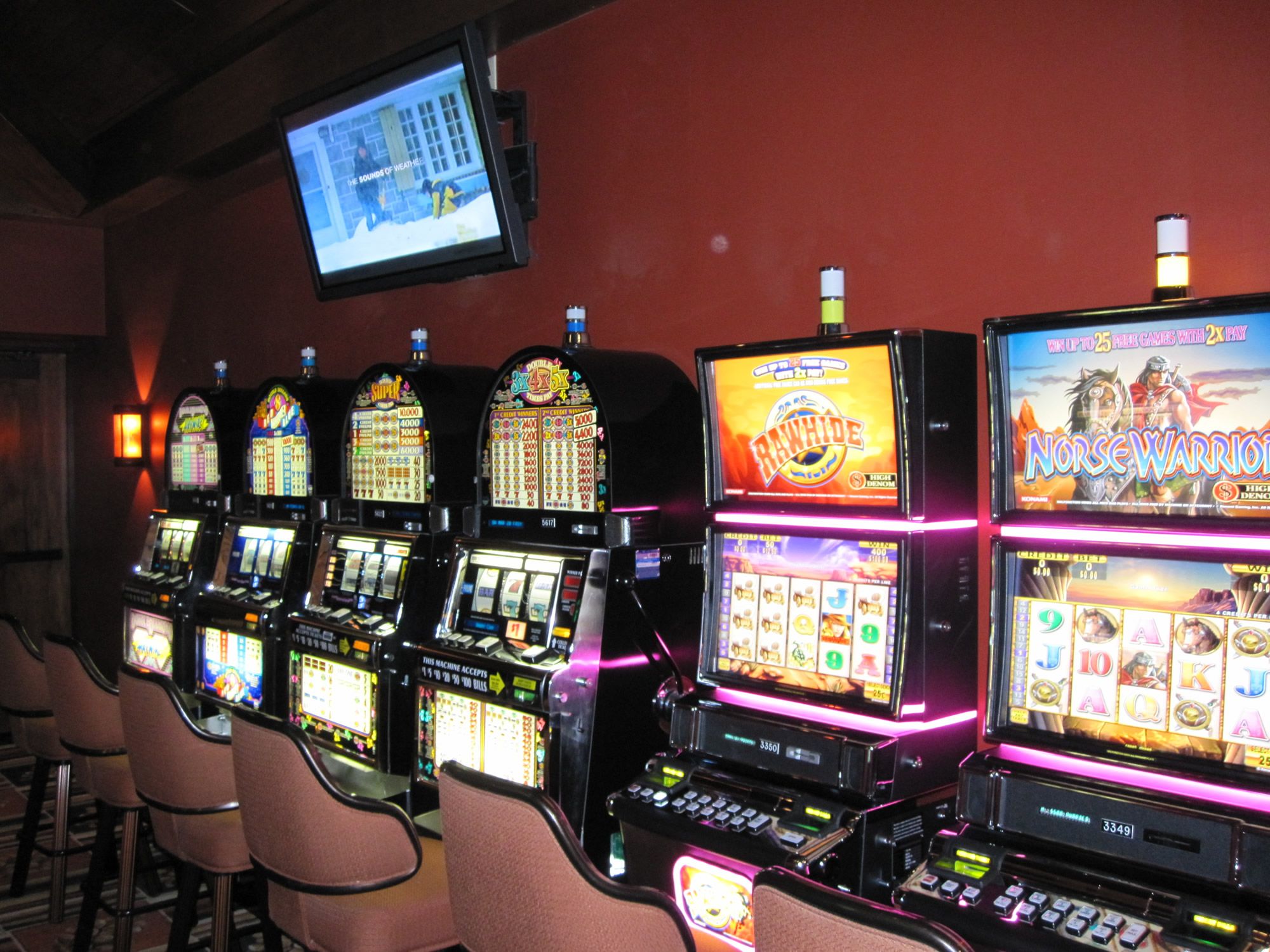 Matt Jumps into the HOT TUB TIME MACHINE 80s Party