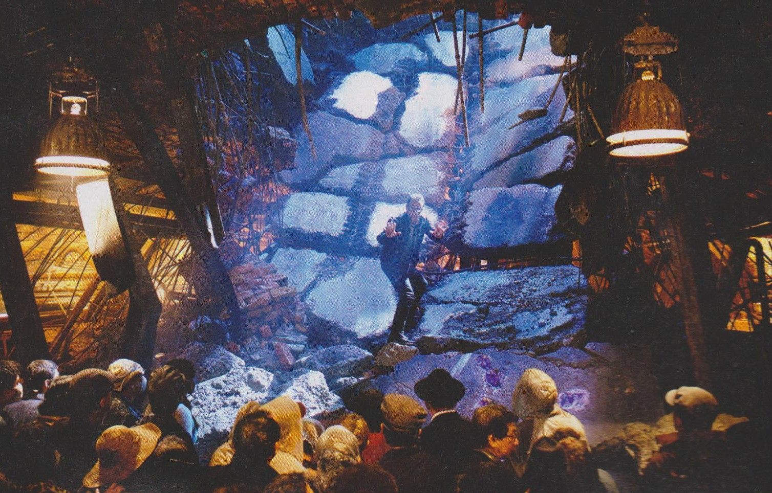 PACIFIC RIM Images Featuring Charlie Hunnam, Idris Elba, and Guillermo ...