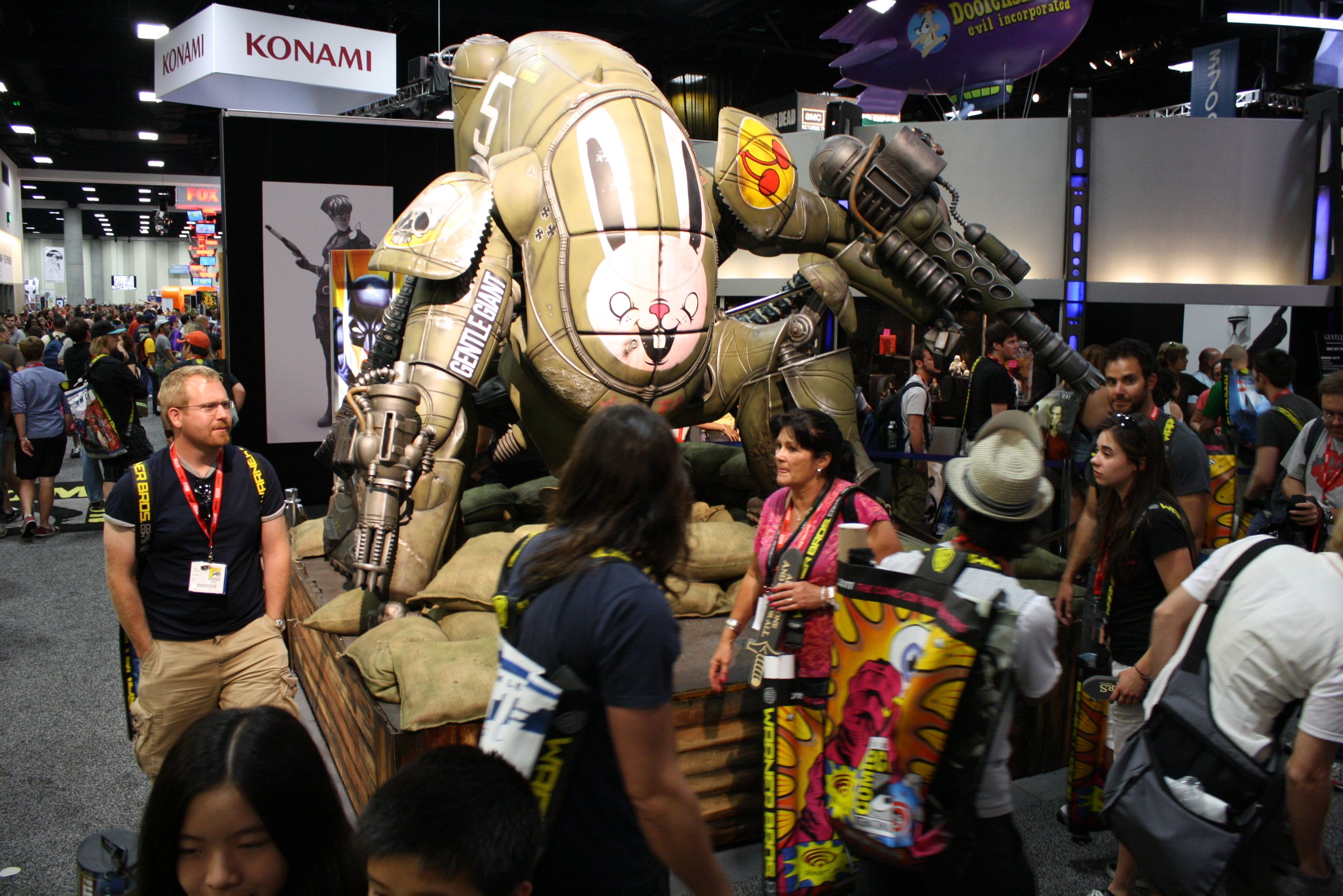 70 Images From Comic-Con Preview Night Including MIB3, GHOST RIDER 2 ...