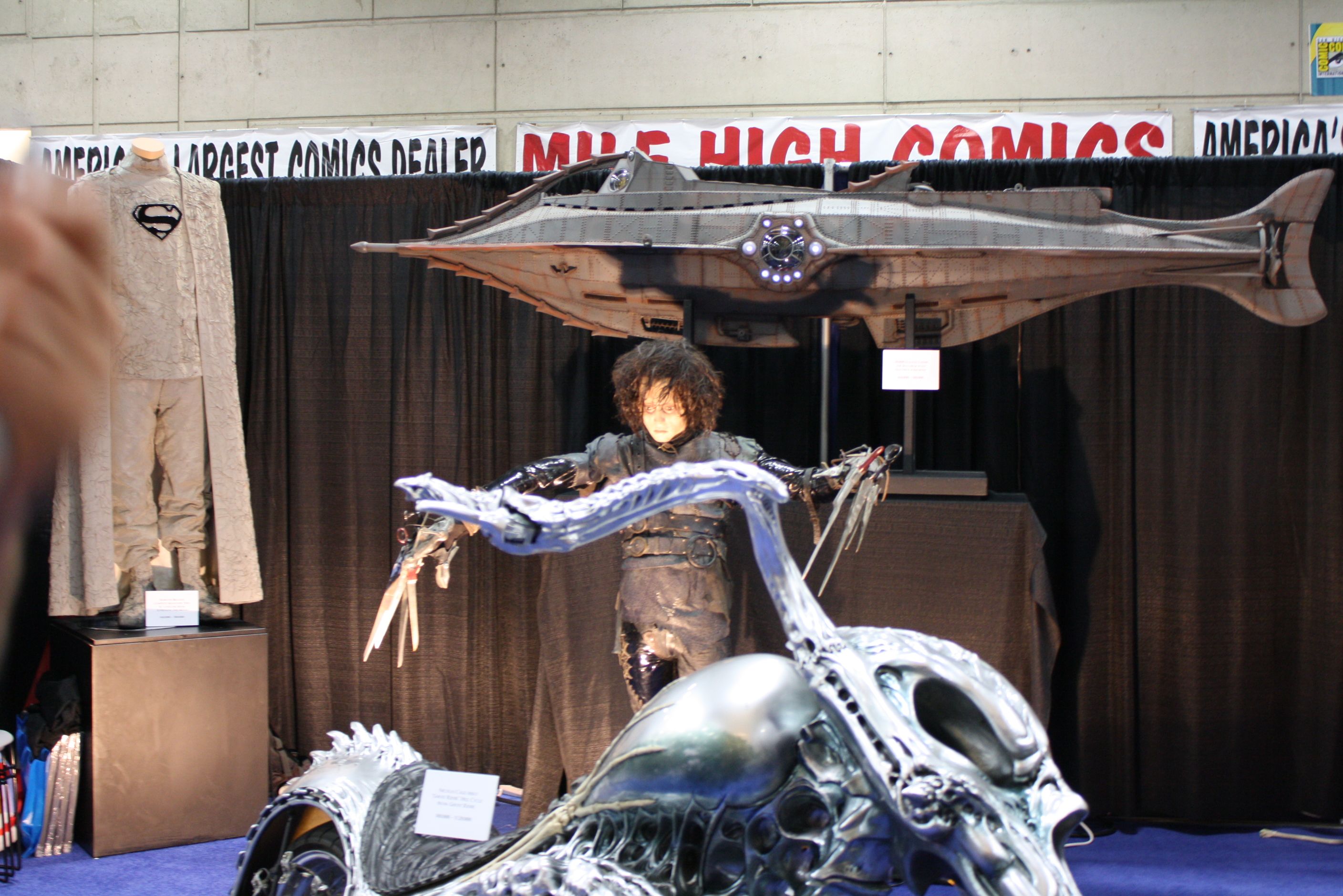 Comic-Con Images From the Convention Floor; Includes IRON MAN 3, STAR ...