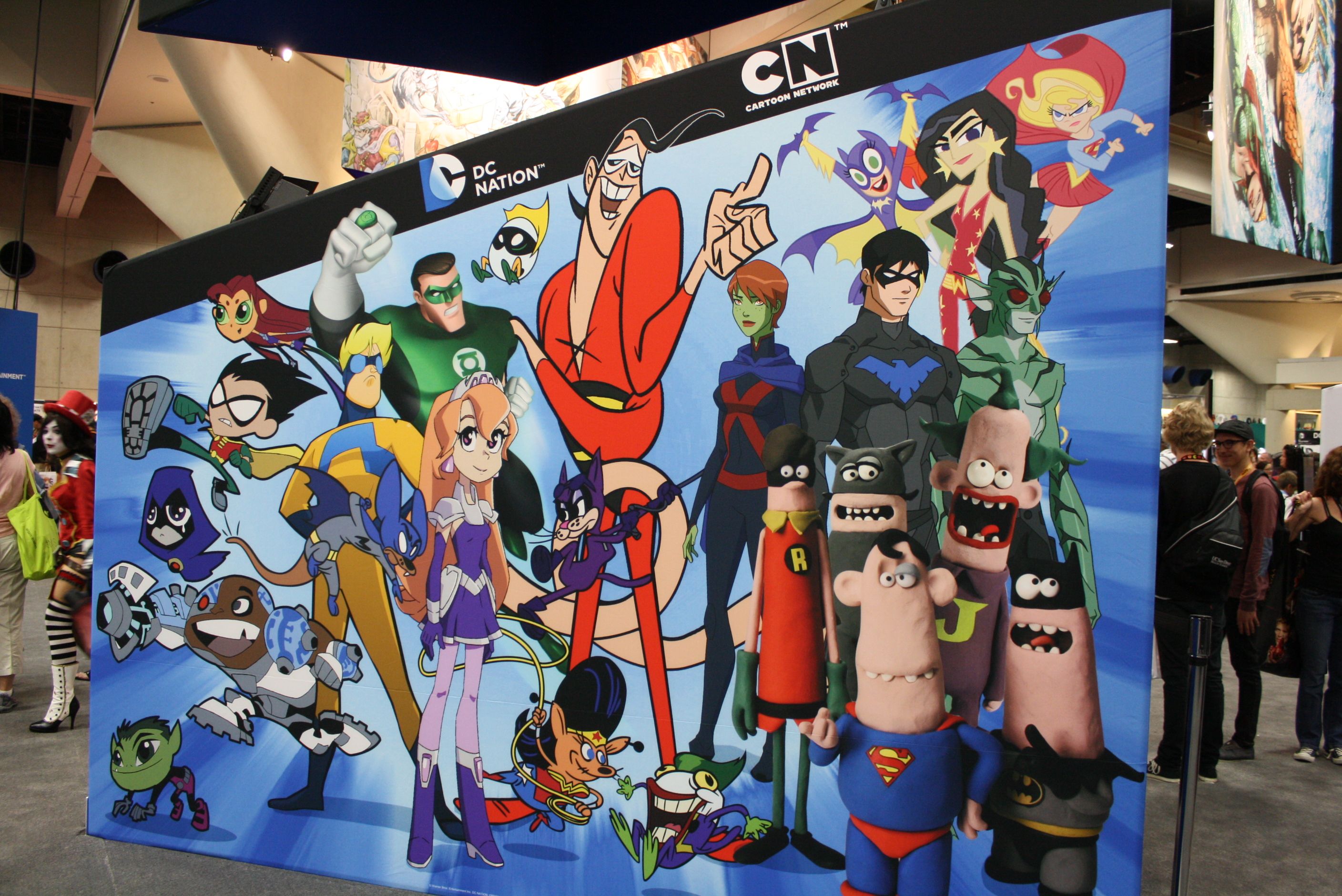 Comic-Con Images From the Convention Floor; Includes IRON MAN 3, STAR ...