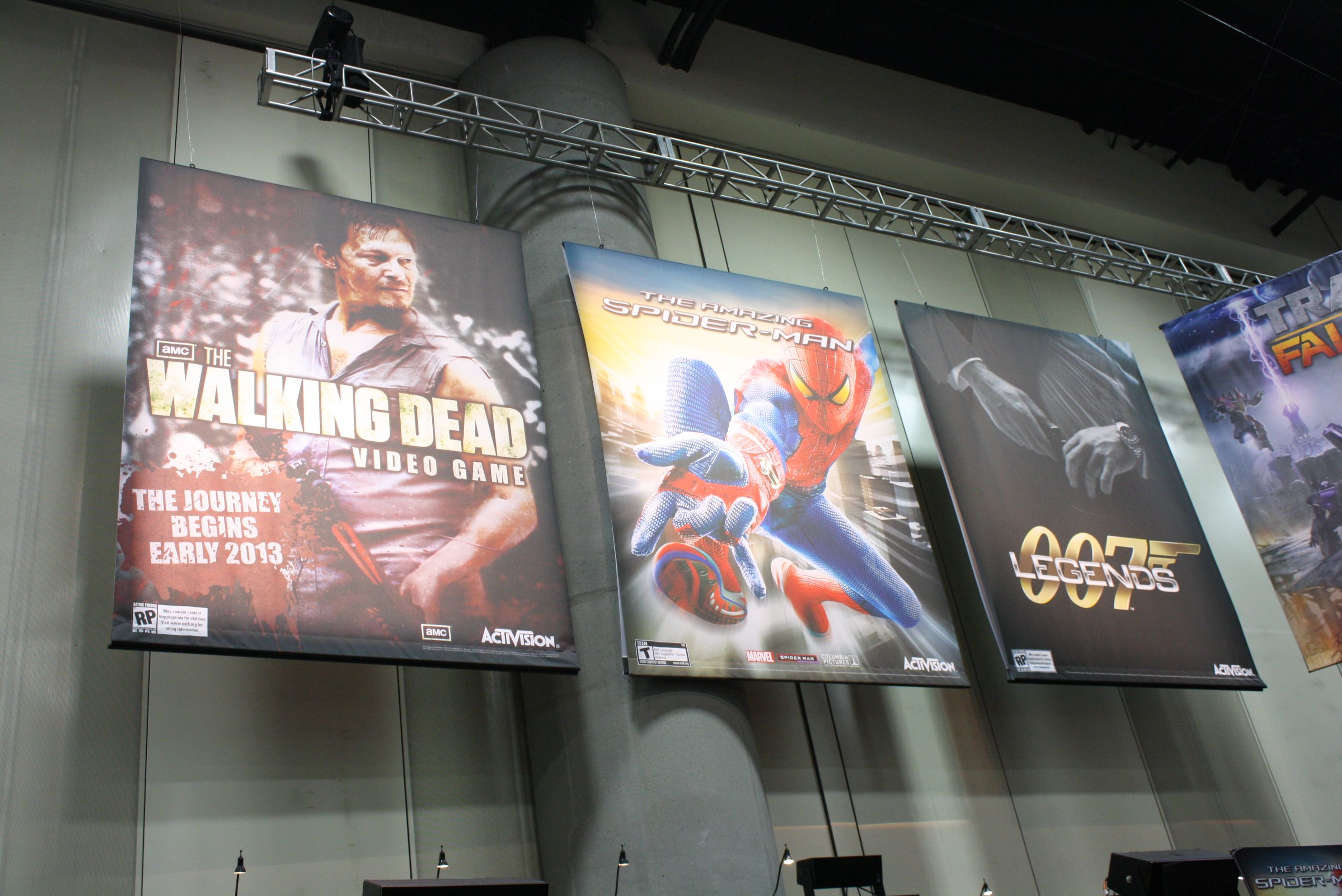 Comic-Con Images From the Convention Floor; Includes IRON MAN 3, STAR ...