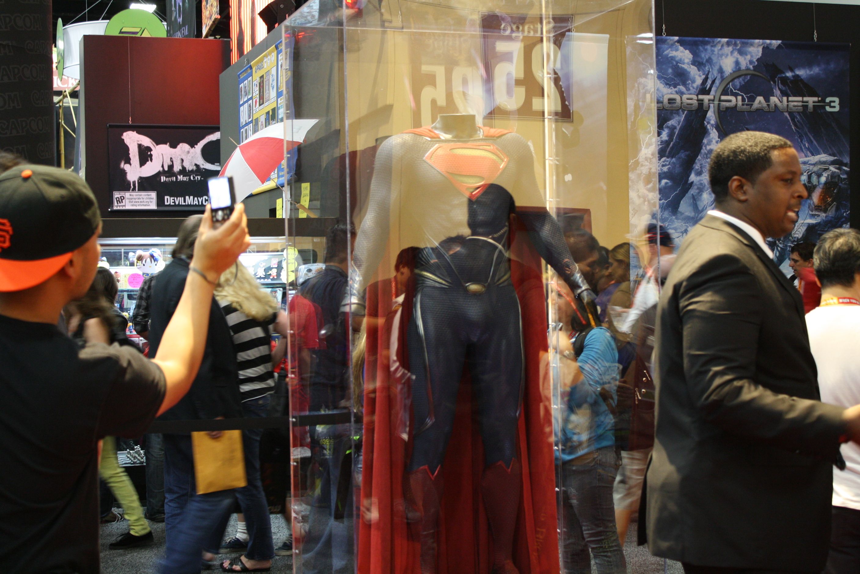 Comic-Con Images From the Convention Floor; Includes IRON MAN 3, STAR ...