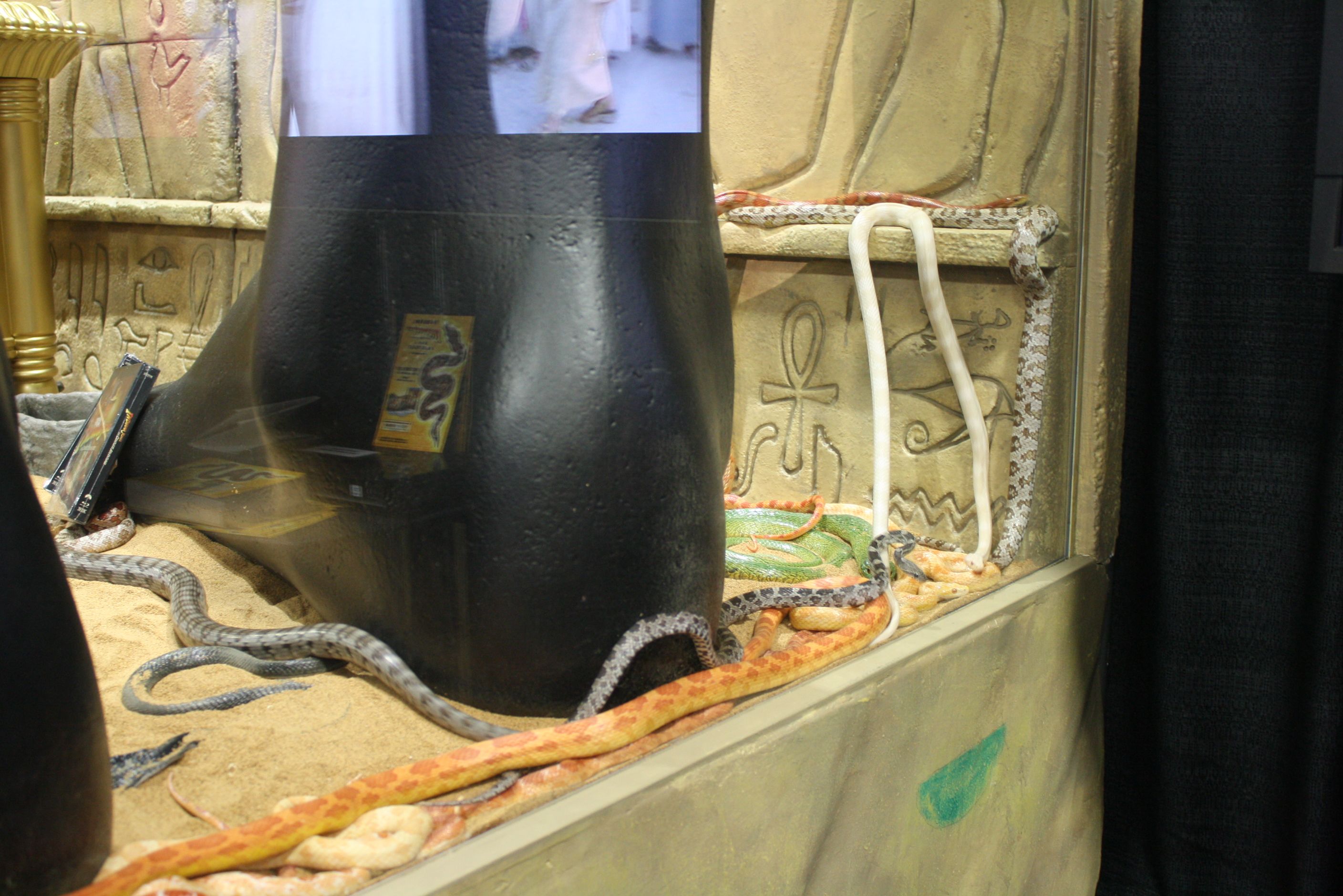 Comic-Con Images From the Convention Floor; Includes IRON MAN 3, STAR ...