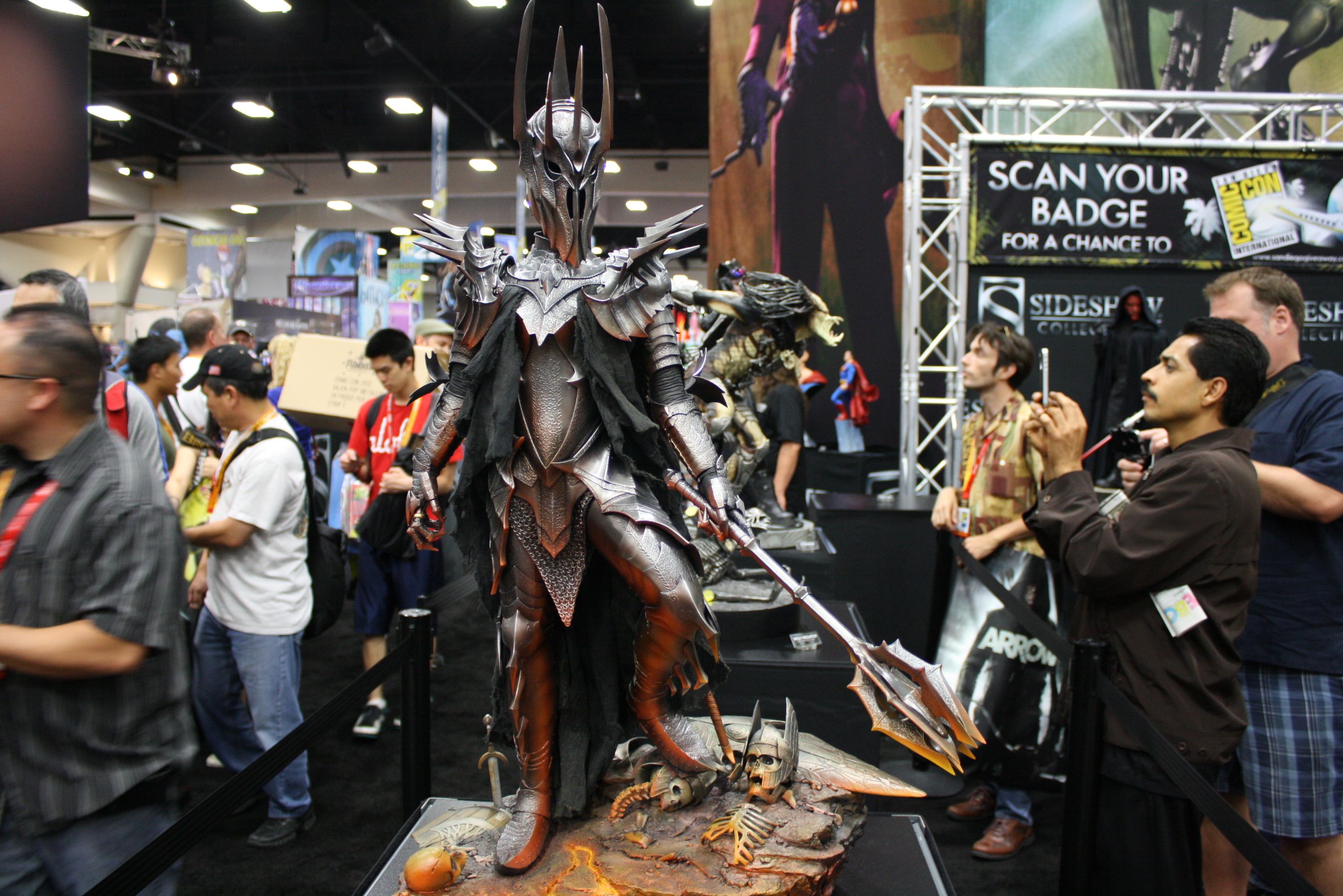 Comic-Con Images From the Convention Floor; Includes IRON MAN 3, STAR ...