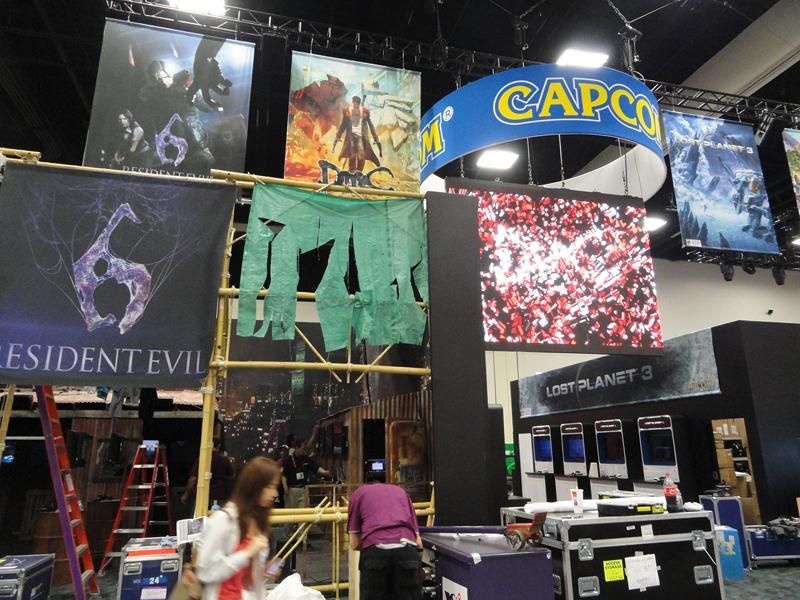 Comic Con Images of the Convention Floor Including IRON MAN 3, THE ...